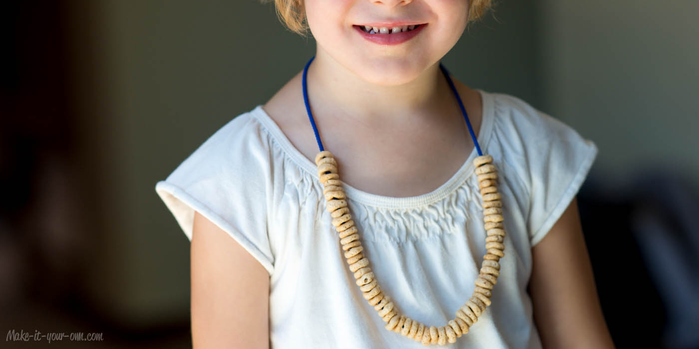 » Road Trip Idea: Snack Necklace