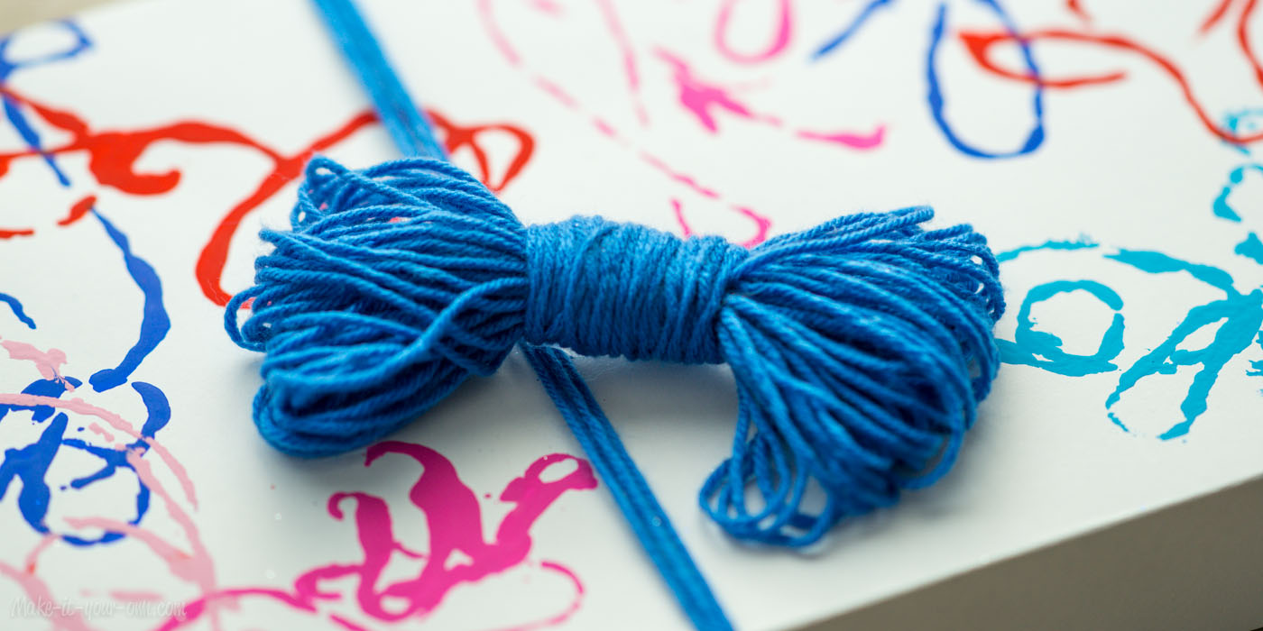 » Silvery Snow: String Painting Gift Wrap